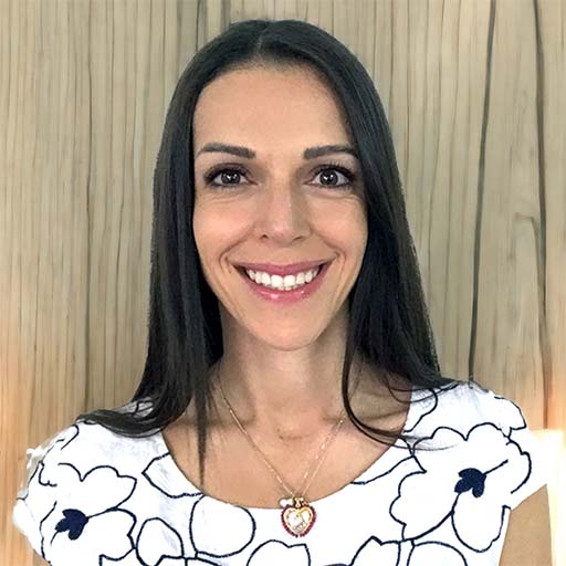 Biografia di Federica Fabrizio - Un Viaggio di Passioni, Famiglia e ...